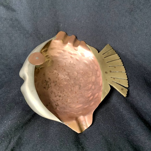 None | Accents | Vintage Mexican Mixed Metal Fish Ashtray | Poshmark